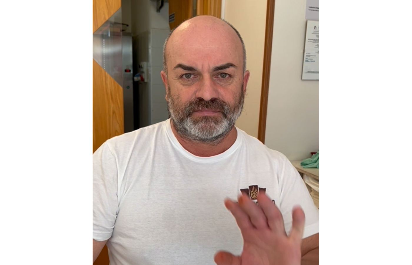 BePop, il servizio commerciale più pop di sempre! Mettici la faccia e ...