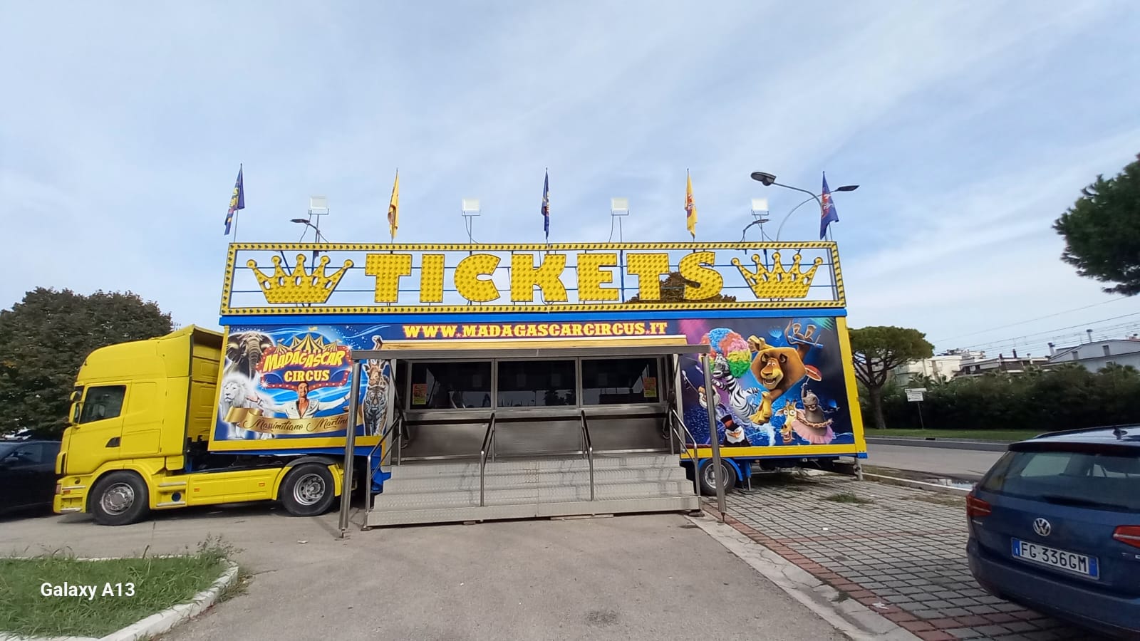 Massimiliano Martini proprietario del Madagascar Circus, ci racconta il ...